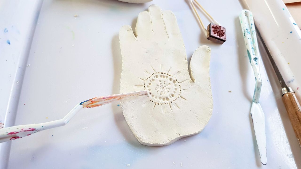 Air Dry Clay Hand Dish - Kiwi Families